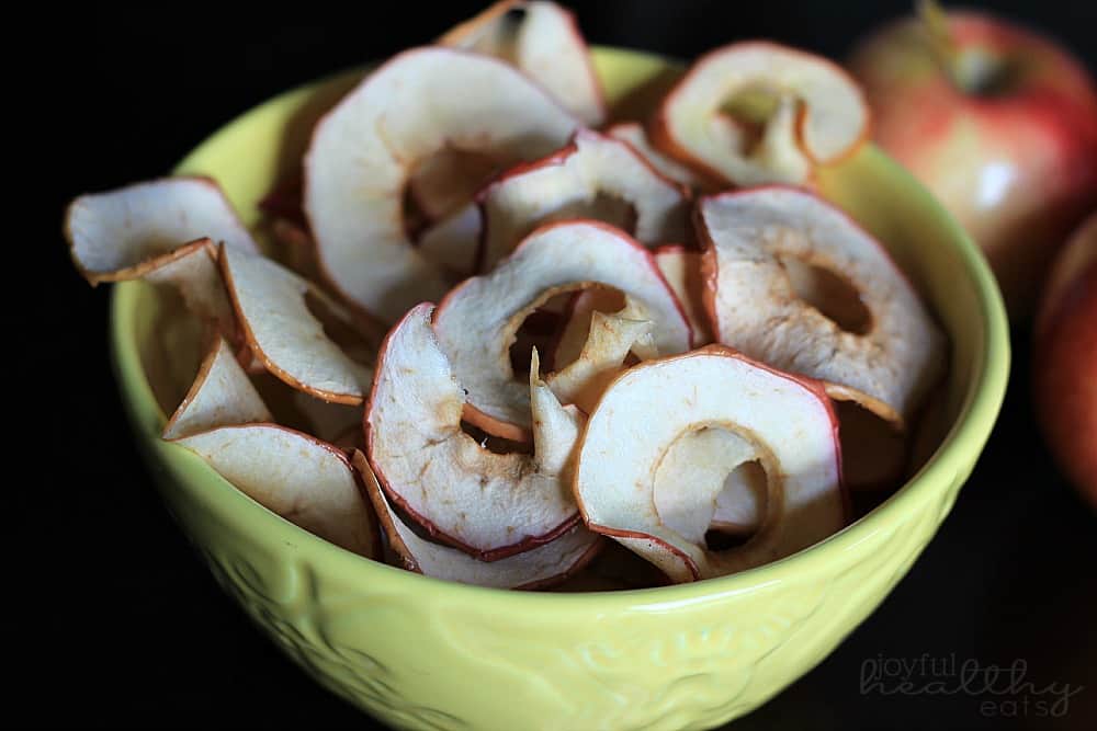 Baked Apple Chips {Wholesome Snacks} - Street Food Spectacle